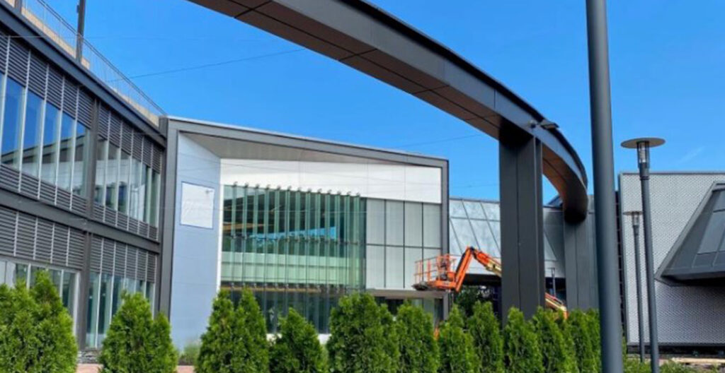 Analog Devices, Wilmington Manufacturing Campus Community Hub and ...